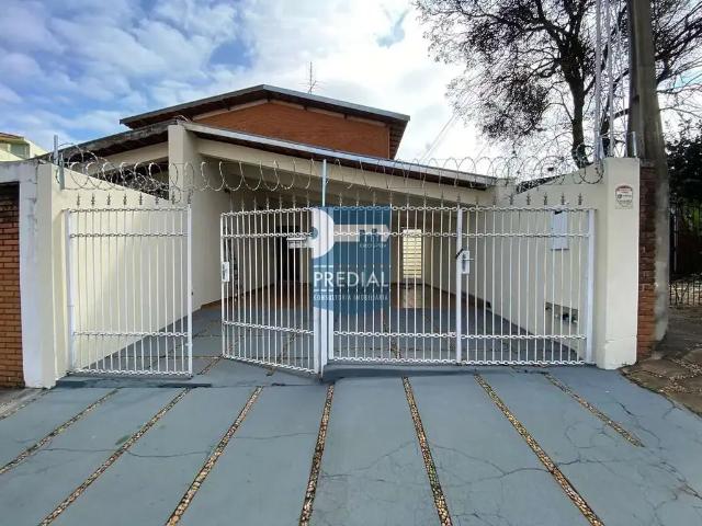 Casa / Sobrado para Venda em São Carlos/SP Cidade Jardim 3 Quartos
