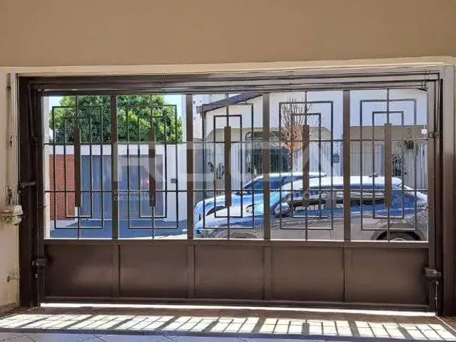 Casa / Sobrado para Venda em São Carlos/SP Cidade Jardim 3 Quartos