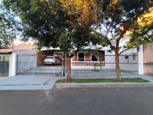 Casa / Sobrado para Venda em São Carlos/SP Cidade Jardim 3 Quartos