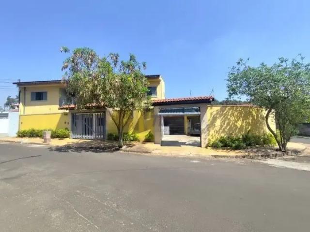 Casa / Sobrado para Venda em São Carlos/SP Cidade Jardim 3 Quartos