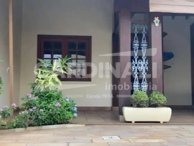 Casa / Sobrado para Venda em São Carlos/SP Jardim Macarengo 4 Quartos