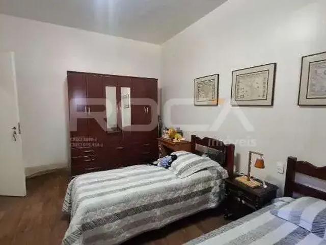 Casa / Sobrado para Venda em São Carlos/SP Jardim Macarengo 4 Quartos