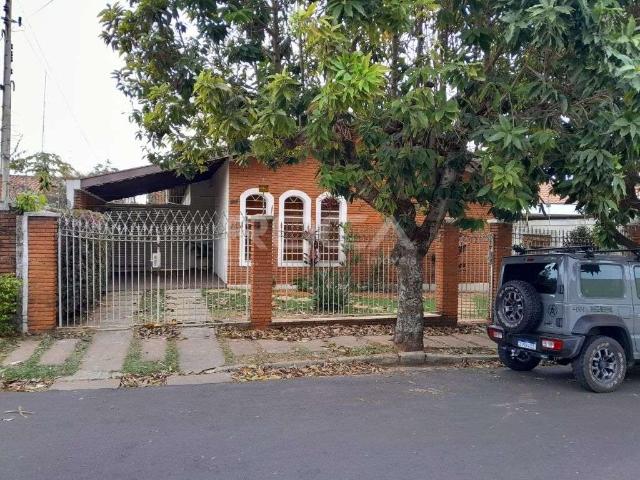 Casa / Sobrado para Venda em São Carlos/SP Jardim Macarengo 3 Quartos