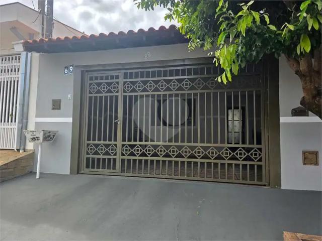 Casa / Sobrado para Venda em São Carlos/SP Jardim Medeiros 2 Quartos