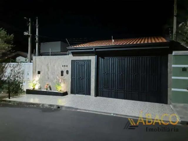 Casa / Sobrado para Venda em São Carlos/SP Jardim Acapulco 3 Quartos