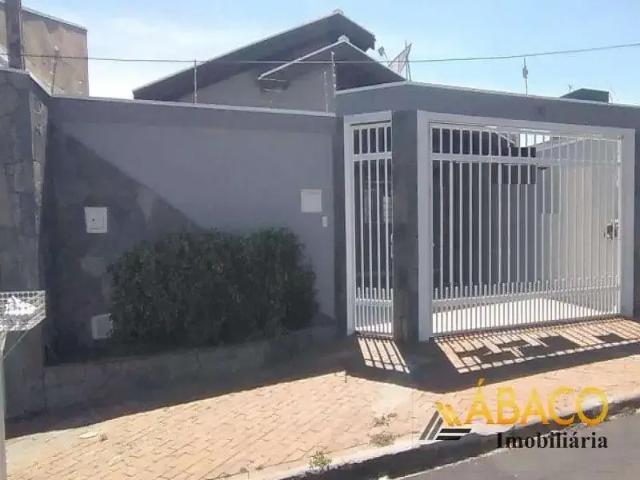 Casa / Sobrado para Venda em São Carlos/SP Jardim Acapulco 3 Quartos