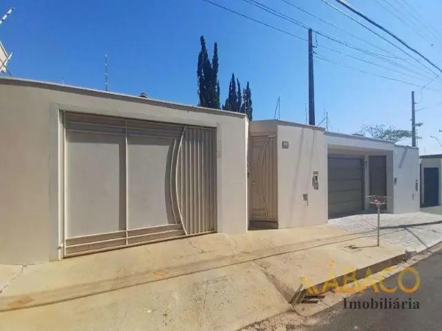 Casa / Sobrado para Venda em São Carlos/SP Jardim Acapulco 3 Quartos