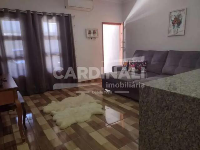 Casa / Sobrado para Venda em São Carlos/SP Jardim Bandeirantes 3 Quartos