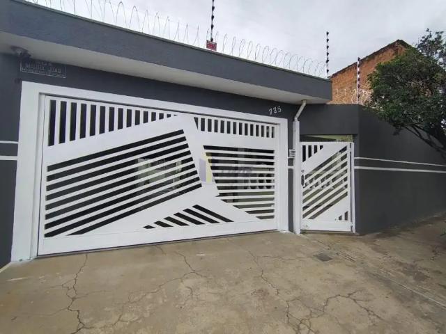 Casa / Sobrado para Venda em São Carlos/SP Jardim Bandeirantes 3 Quartos