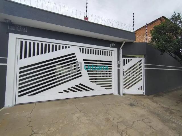 Casa / Sobrado para Venda em São Carlos/SP Jardim Bandeirantes 3 Quartos