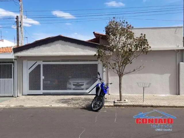 Casa / Sobrado para Venda em São Carlos/SP Jardim Beatriz 3 Quartos