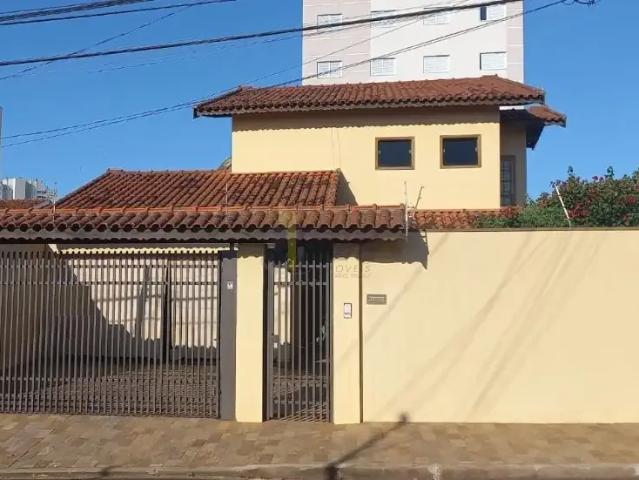 Casa / Sobrado para Venda em São Carlos/SP Jardim Brasil 3 Quartos