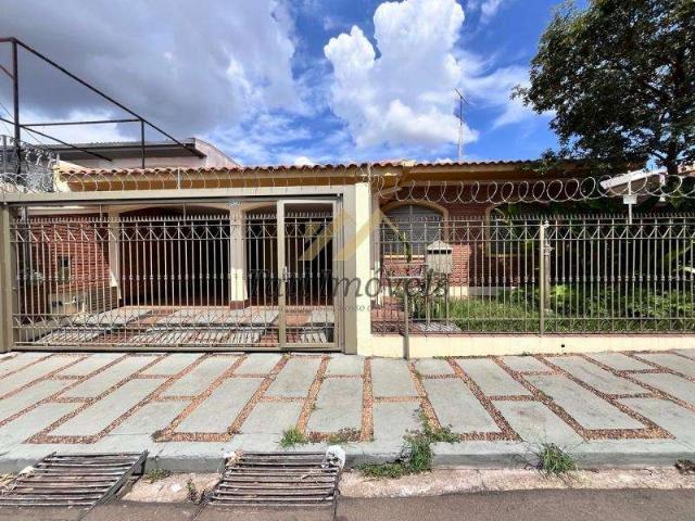 Casa / Sobrado para Venda em São Carlos/SP Jardim Brasil 3 Quartos