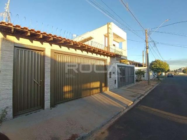 Casa / Sobrado para Venda em São Carlos/SP Jardim de Cresci 3 Quartos