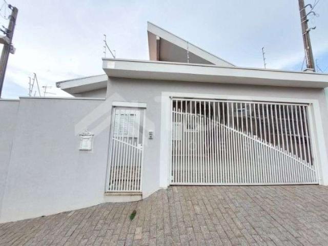 Casa / Sobrado para Venda em São Carlos/SP Jardim Gibertoni 4 Quartos