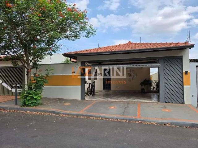 Casa / Sobrado para Venda em São Carlos/SP Jardim Hikare 2 Quartos