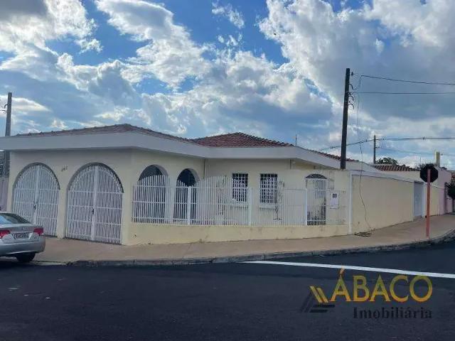 Casa / Sobrado para Venda em São Carlos/SP Jardim Hikare 3 Quartos