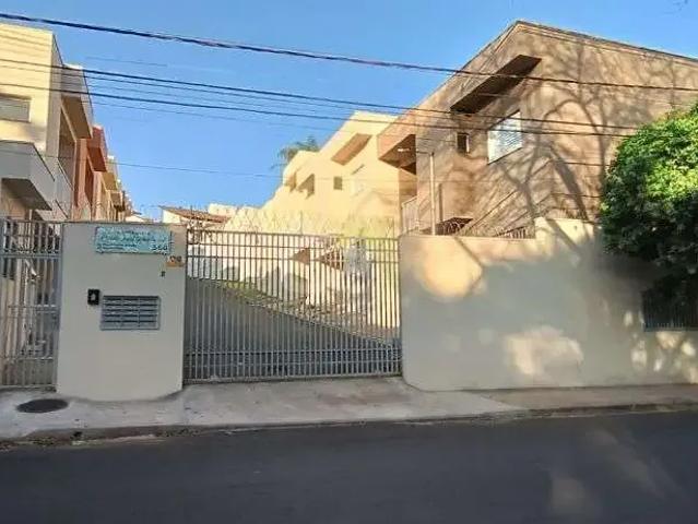 Casa / Sobrado para Venda em São Carlos/SP Jardim Hikare 3 Quartos
