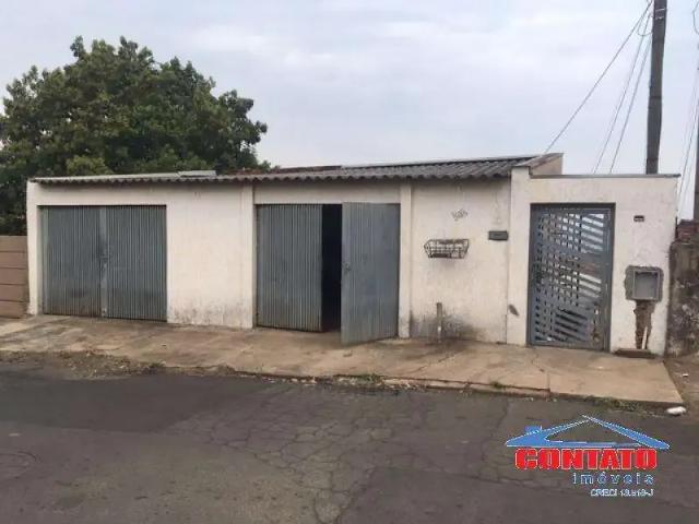 Casa / Sobrado para Venda em São Carlos/SP Jardim Pacaembu 2 Quartos