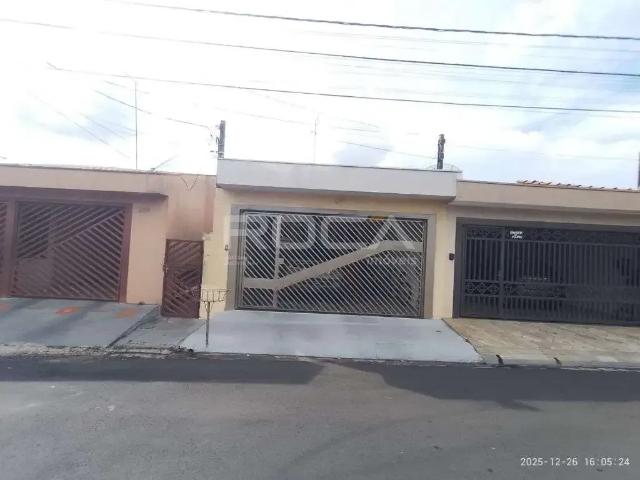 Casa / Sobrado para Venda em São Carlos/SP Jardim Pacaembu 2 Quartos