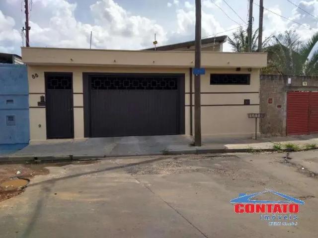 Casa / Sobrado para Venda em São Carlos/SP Jardim Real 3 Quartos
