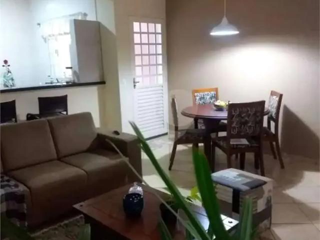 Casa / Sobrado para Venda em São Carlos/SP Jardim Tangará 2 Quartos