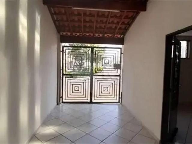 Casa / Sobrado para Venda em São Carlos/SP Núcleo Residencial Silvio Vilari 3 Quartos