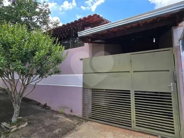 Casa / Sobrado para Venda em São Carlos/SP Parque dos Timburis 2 Quartos