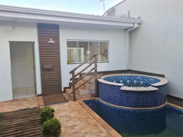 Casa / Sobrado para Venda em São Carlos/SP Parque Fehr 3 Quartos