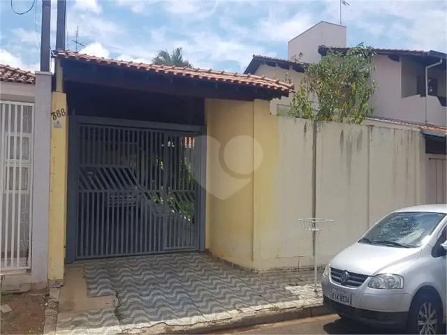 Casa / Sobrado para Venda em São Carlos/SP Parque Fehr 3 Quartos
