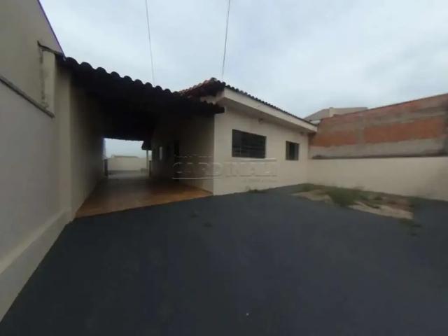 Casa / Sobrado para Venda em São Carlos/SP Parque Fehr 2 Quartos