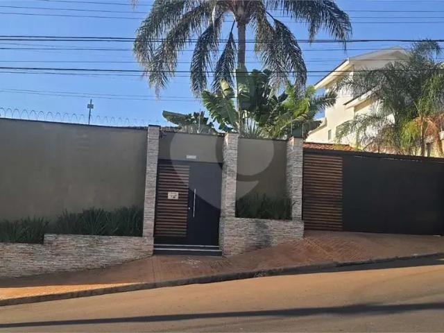 Casa / Sobrado para Venda em São Carlos/SP Parque Santa Mônica 5 Quartos