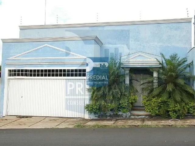 Casa / Sobrado para Venda em São Carlos/SP Planalto Paraíso 3 Quartos