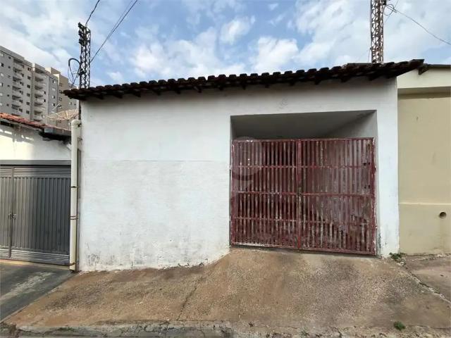 Casa / Sobrado para Venda em São Carlos/SP Recreio São Judas Tadeu 3 Quartos