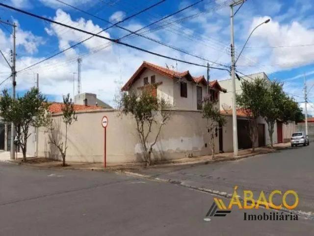 Casa / Sobrado para Venda em São Carlos/SP Residencial Itamarati 3 Quartos