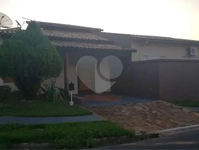 Casa / Sobrado para Venda em São Carlos/SP Residencial Samambaia 4 Quartos