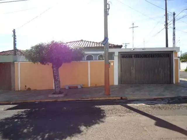 Casa / Sobrado para Venda em São Carlos/SP Vila Boa Vista 1 3 Quartos