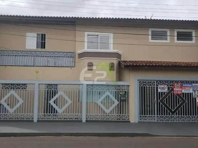 Casa / Sobrado para Venda em São Carlos/SP Vila Brasília 3 Quartos