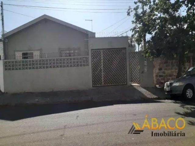 Casa / Sobrado para Venda em São Carlos/SP Vila Brasília 3 Quartos