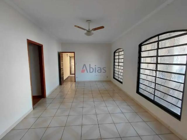 Casa / Sobrado para Venda em São Carlos/SP Vila Brasília 3 Quartos