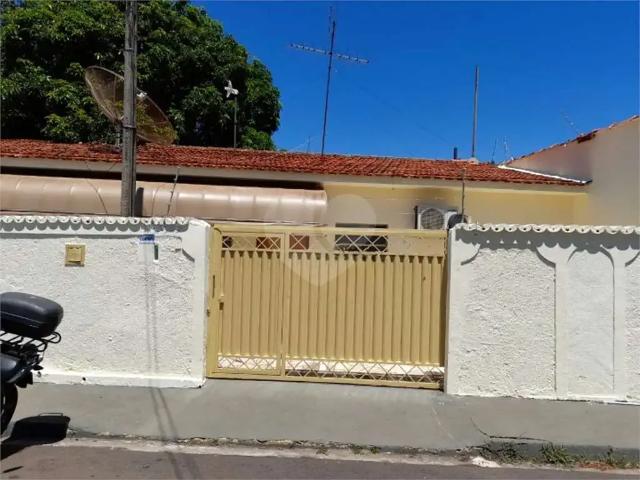 Casa / Sobrado para Venda em São Carlos/SP Vila Costa do Sol 2 Quartos