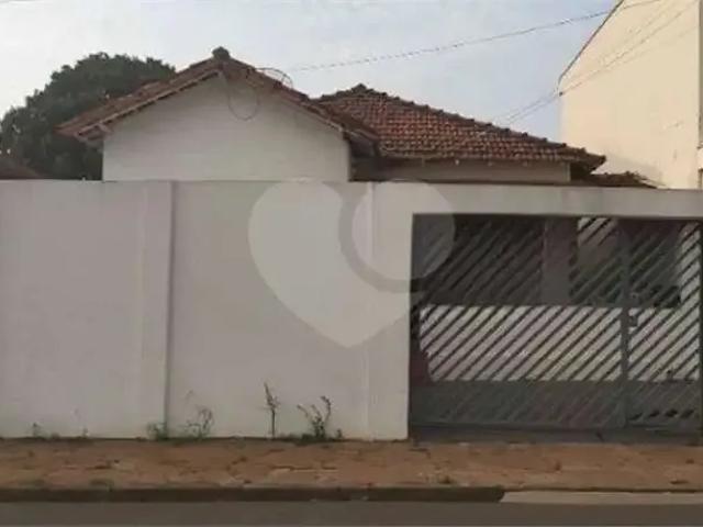 Casa / Sobrado para Venda em São Carlos/SP Vila Faria 3 Quartos