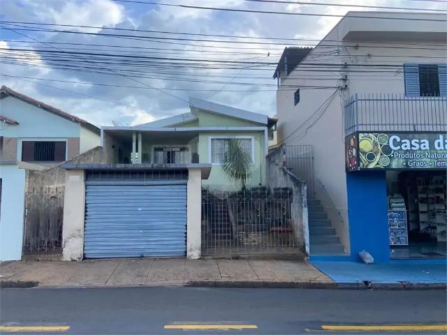 Casa / Sobrado para Venda em São Carlos/SP Vila Marcelino 3 Quartos