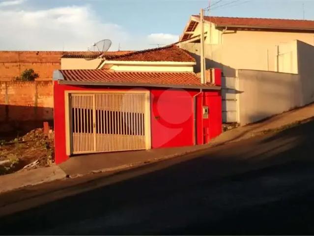 Casa / Sobrado para Venda em São Carlos/SP Vila Monte Carlo 3 Quartos