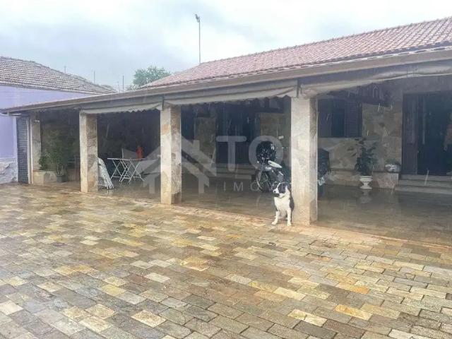 Casa / Sobrado para Venda em São Carlos/SP Vila Prado 3 Quartos