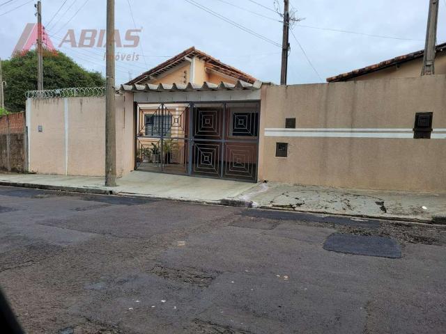 Casa / Sobrado para Venda em São Carlos/SP Vila Prado 3 Quartos