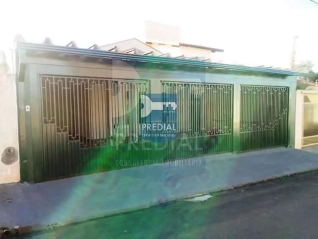 Casa / Sobrado para Venda em São Carlos/SP Vila Prado 3 Quartos