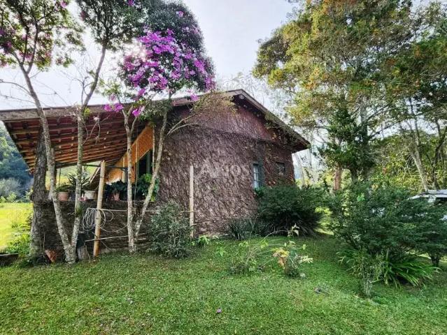 Casa / Sobrado para Venda em São Bento do Sapucaí/SP José da Rosa 3 Quartos
