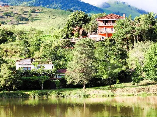 Casa / Sobrado para Venda em São Bento do Sapucaí/SP Residencial Village Serrano 5 Quartos