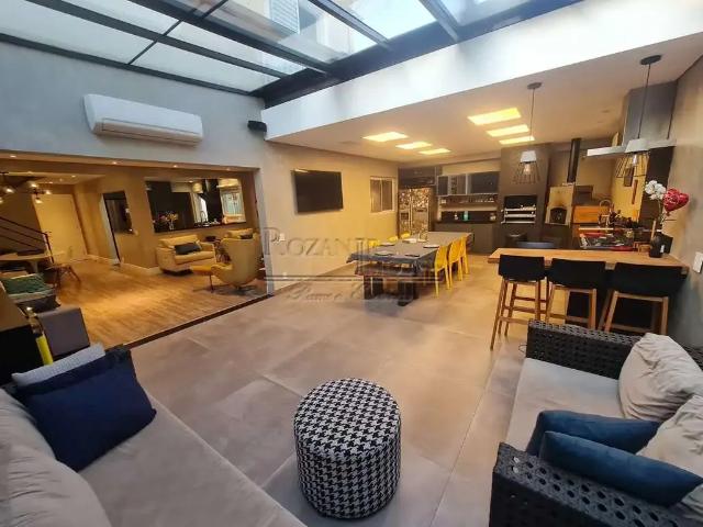 Casa / Sobrado para Venda em São Bernardo do Campo/SP Demarchi 4 Quartos